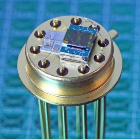 Thermal Conductivity Gauges XEN-3880 and XEN-3920
